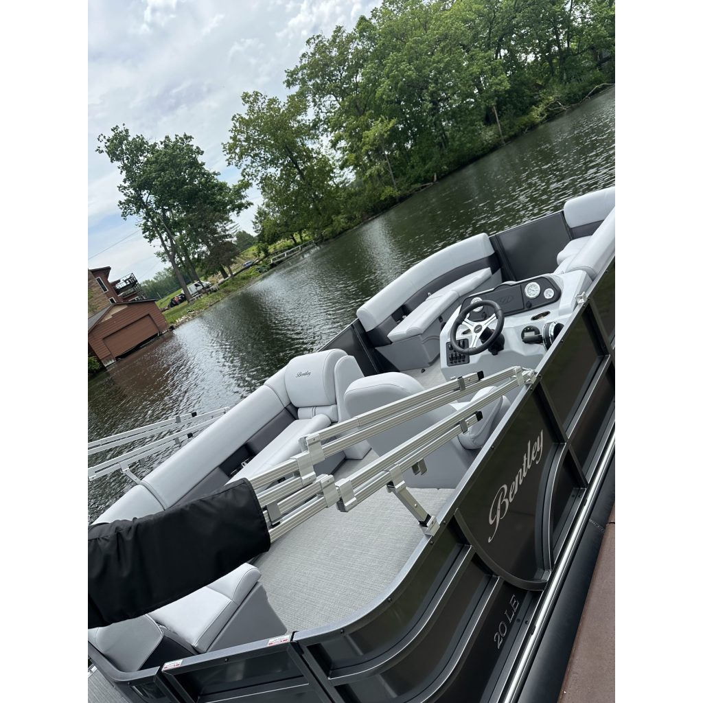 The Maverick - Boats and Floats